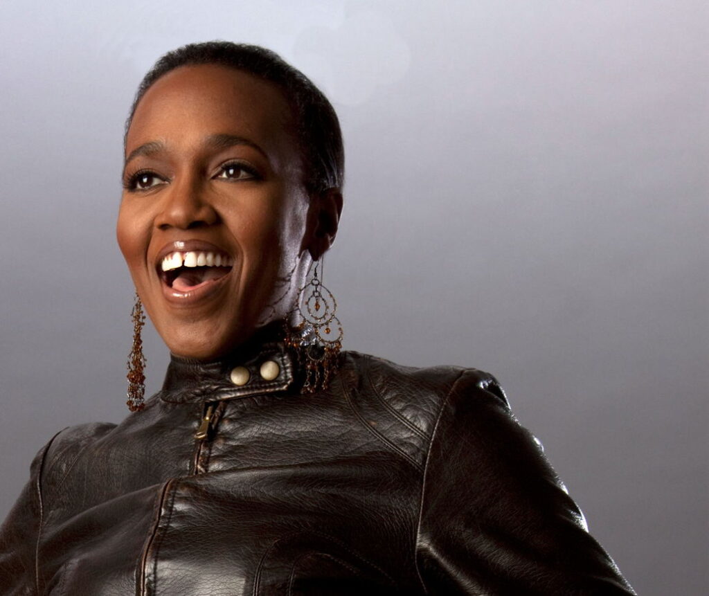 Dionne Farris - Biography, Songs, & Albums | - Beyonce Legion